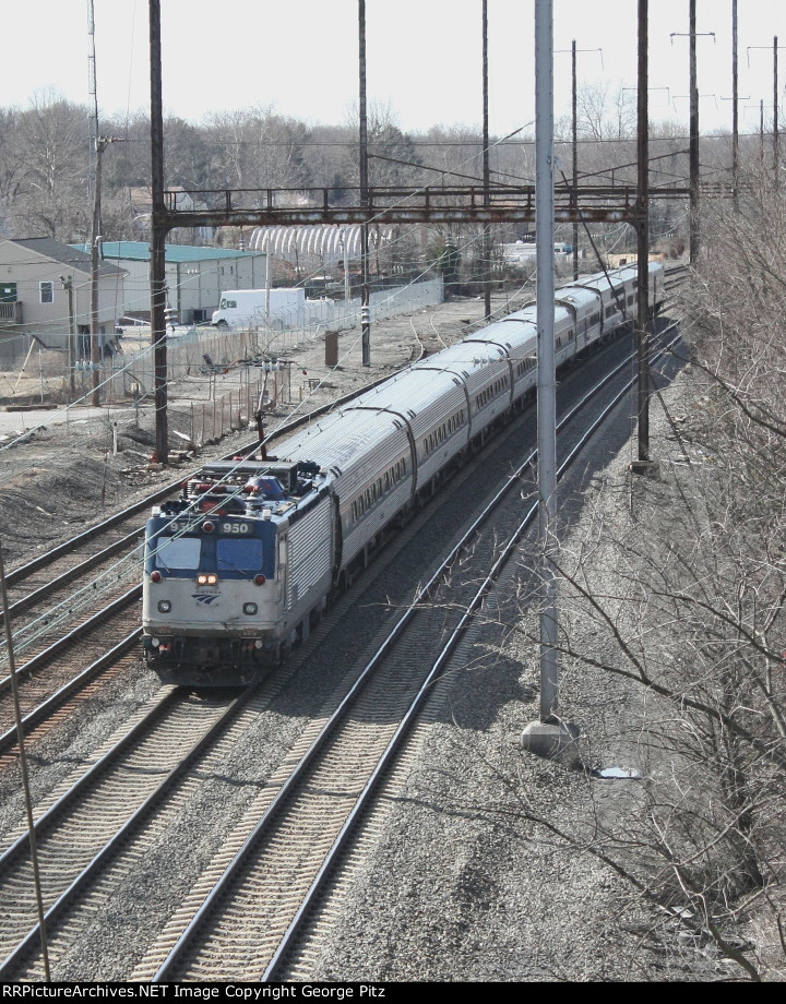 Amtrak train 20(22)